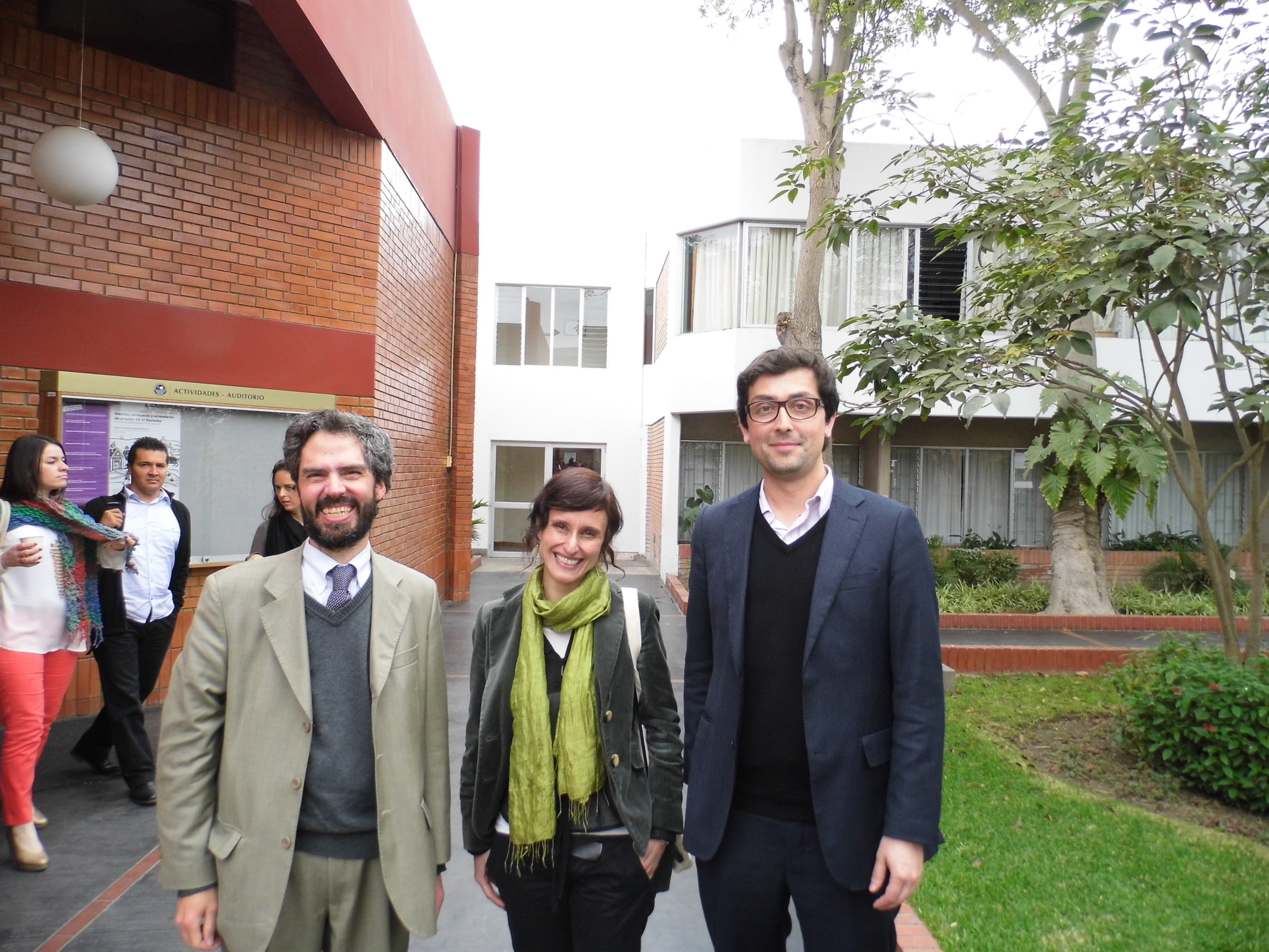 Profesores de la Facultad exponen en Congreso en Lima